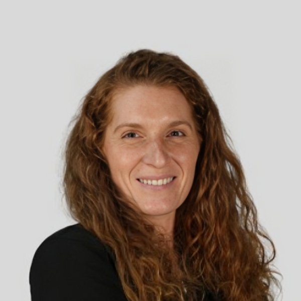 Hazel - Guitar tutor - 634$/h