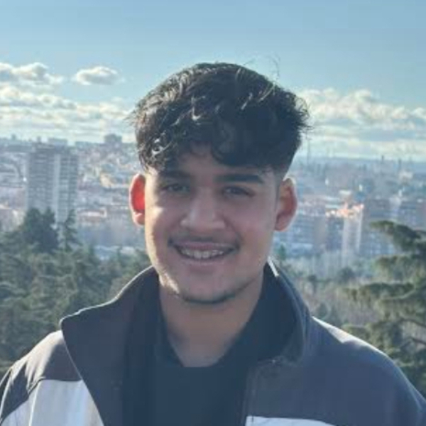 Rian - History teacher - ₹2912/h