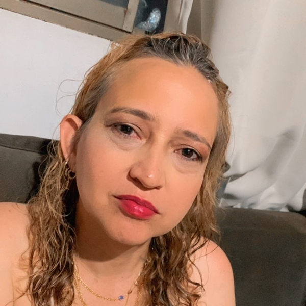 Eliane - Prof de português para estrangeiros - 8 €/h