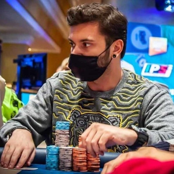 Andrea - Insegnante di poker a Perugia - 75€/ora - 6 recensioni - 5 studenti seguiti