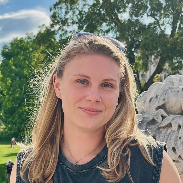 Celine - Deutschlehrer - 15€/h - 1 Bewertungen