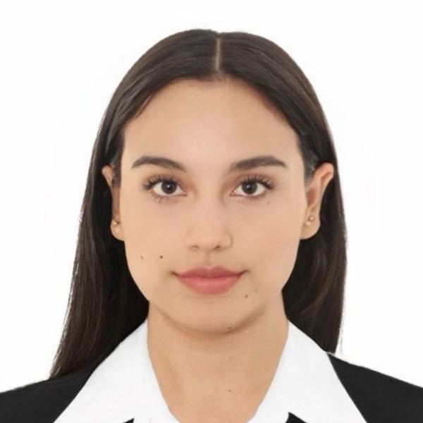 Angy - Profe de ayuda con los deberes en Cajamarca - S/39/h