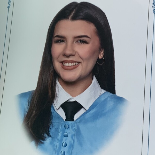 Julia - Profe de ayuda con los deberes en Cáceres - 10€/h