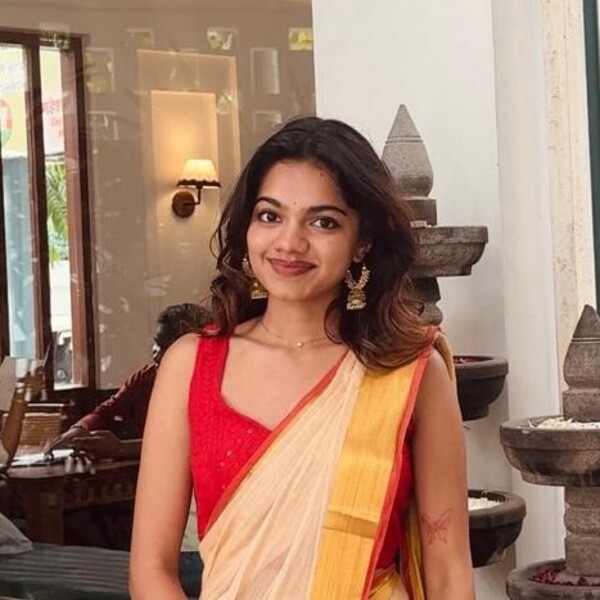 Nakshathra - Biology tutor - 4£/h