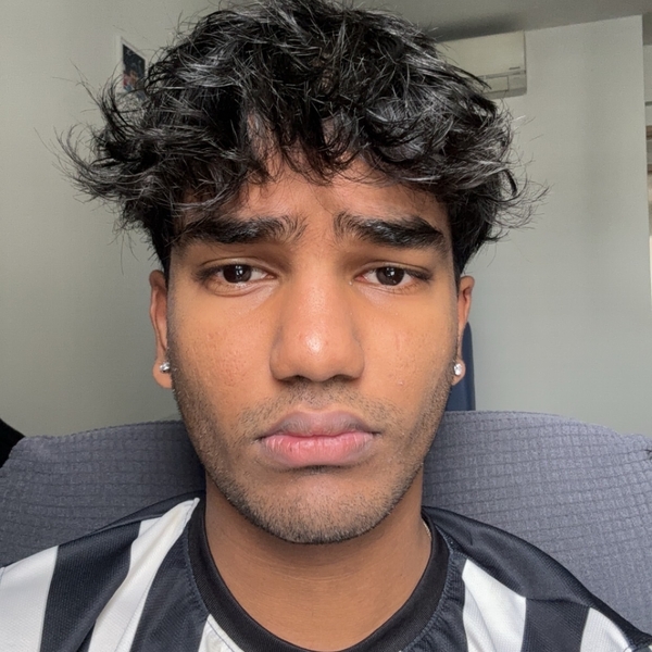 Avaneesh - Maths tutor - 13£/h