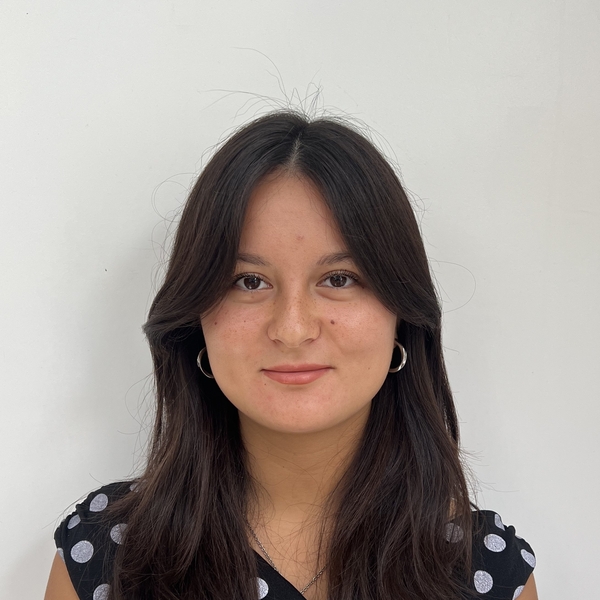 Laetitia - Prof de maths à Paris - 23€/h