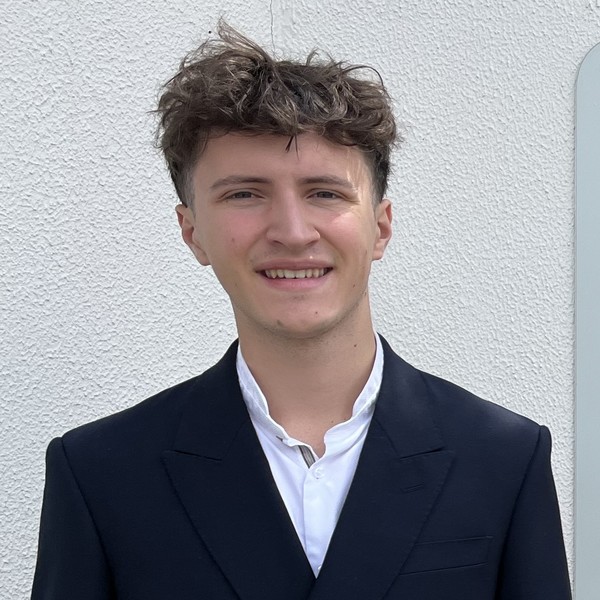 Raphael - Prof de maths - 15€/h - 2 avis