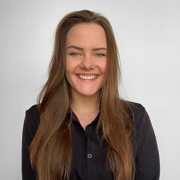 Adéla - Lehrkraft für Deutsch als Fremdsprache (DaF) - 45€/h