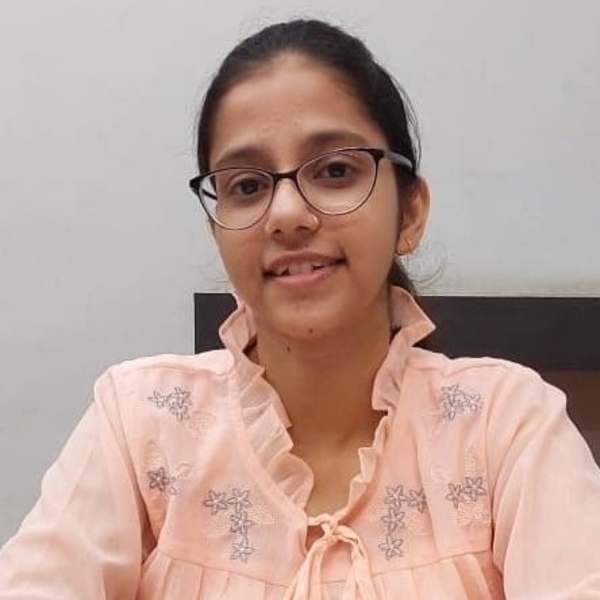 Mansi - Computer programming tutor - 17£/h - 2 reviews