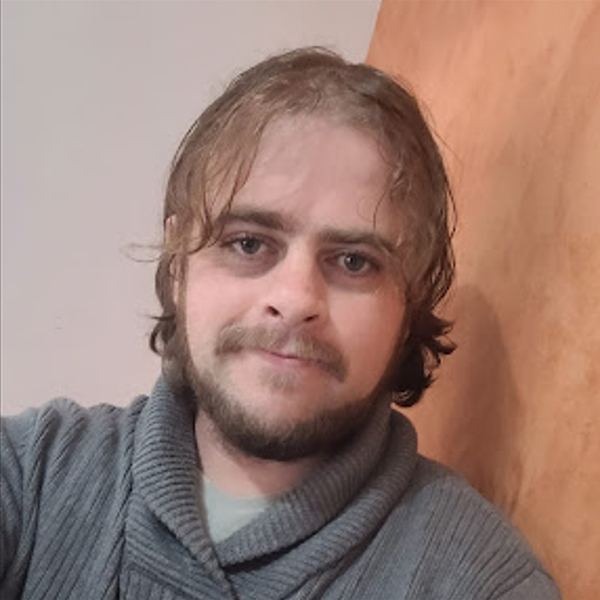 Daniel - Profesor python - $18404/h - 2 opiniones