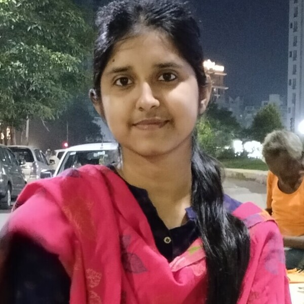 Sneha - Accounting tutor - 13£/h