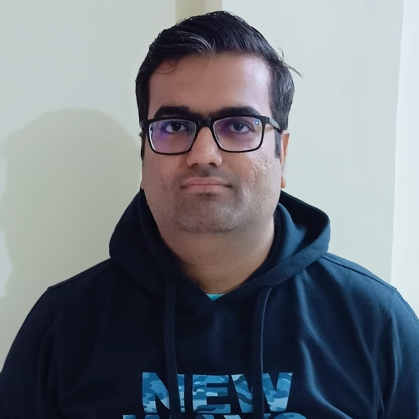 Sagar - Maths tutor - 4£/h