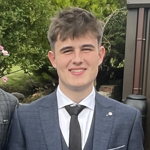 Thibaud - Maths tutor - 17£/h