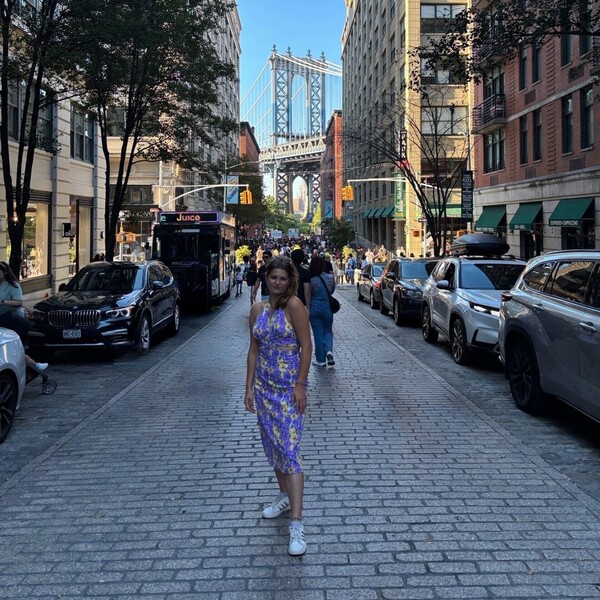 Borbála - angol nyelv magántanár Vácon - 3000Ft/óra