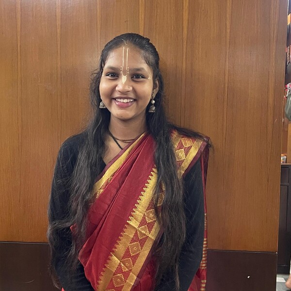 Shikha - Biology tutor - $14/h