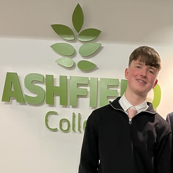 Alex - Mathematics tutor - 29$/h