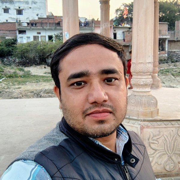 Prashant - Maths teacher in Jaunpur - ₹500/h