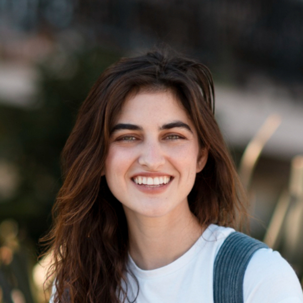 Maya - Mathematics tutor in Los Angeles - 28$/h