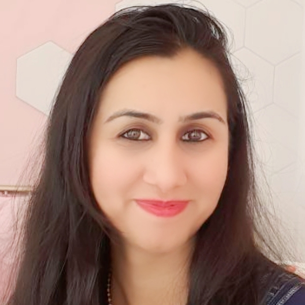 Nidhi - English tutor - 14£/h