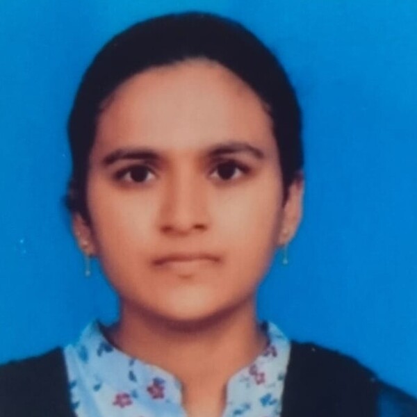 Hidy - Maths teacher - R196/h