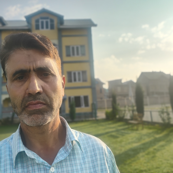 Sajjad - Physics teacher in Srinagar - ₹1000/h