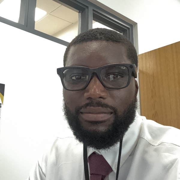 Subomi - Mathematics tutor - 29$/h - 1 reviews