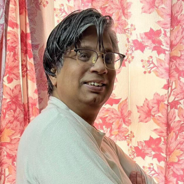 Nitin Talwar - Redaction tutor - 9£/h - 1 reviews