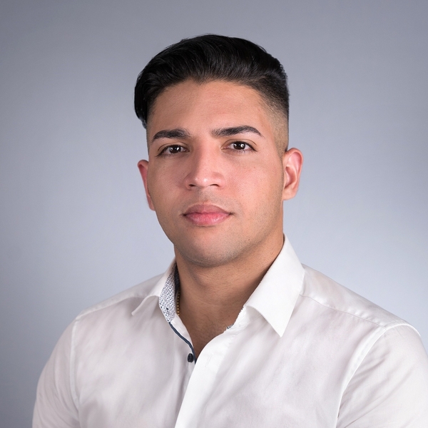 Christian - Profesor programación - $8609/h - 8 opiniones