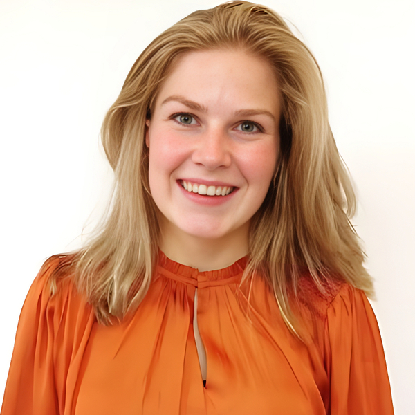 Ruby - Fashion design tutor - 28£/h