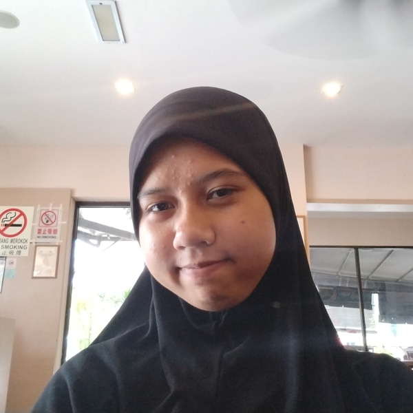 SITI NUR ALLYA BATRISYIA - Maths tutor - 6£/h