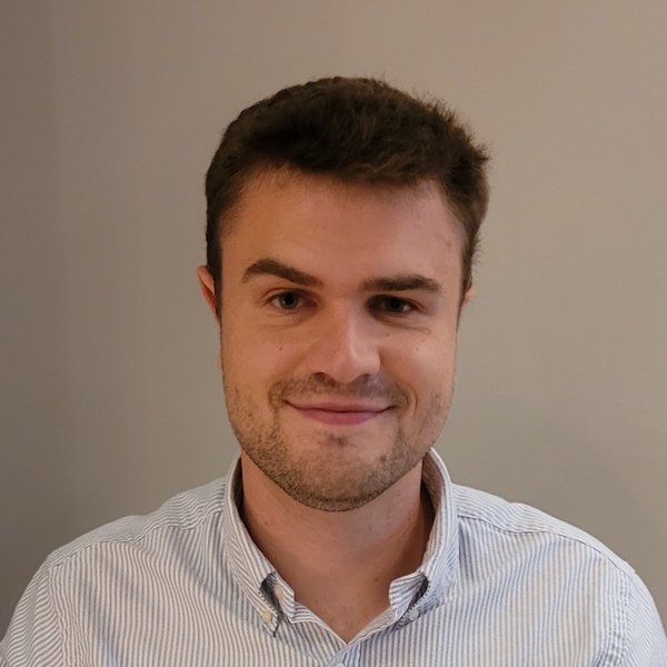 Nicolas - Prof de physique - 40€/h - 10 avis - 50+ élèves accompagnés Nicolas - Prof de physique - 40€/h - 10 avis - 50+ élèves accompagnés