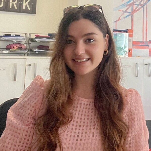 Yoli - Insegnante di inglese a Pisa - 25€/ora - 12 recensioni - 31 ...