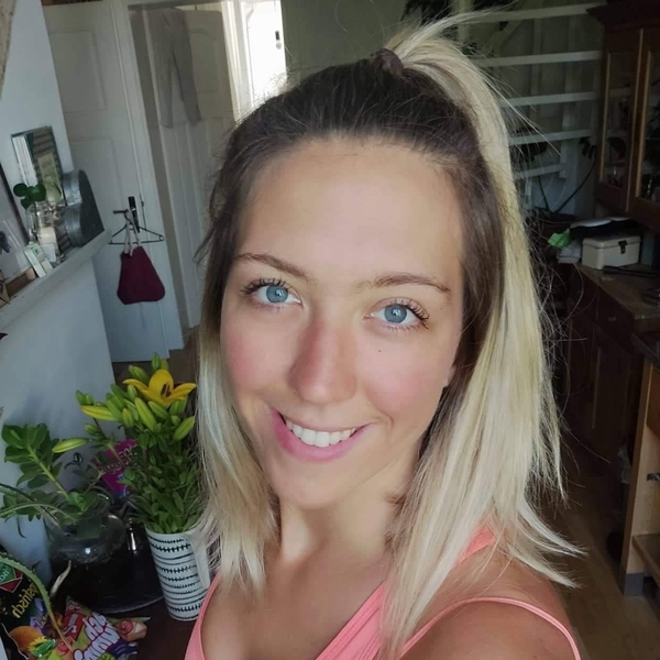 Jana - Englischlehrer in Düsseldorf - 30€/h