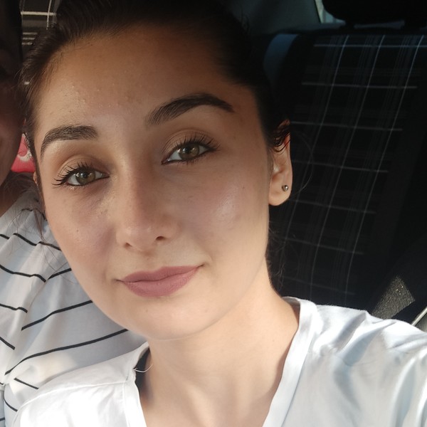 Elif - Resim öğretmeni İstanbul konumunda - 75 TL/saat