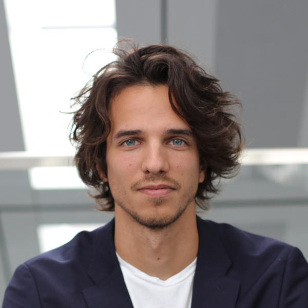 Tibor - Graphic design tutor in London - 20£/h - 5 reviews