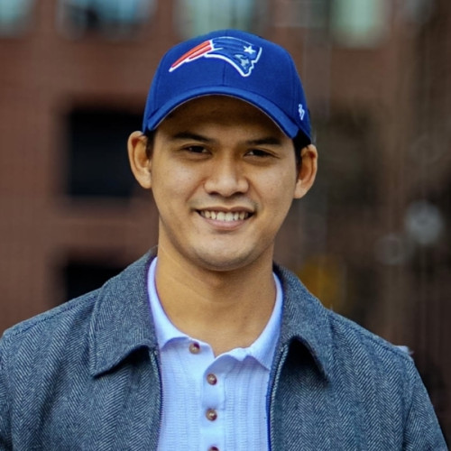 Arifal - Guru bahasa inggris - 50000 Rp / jam