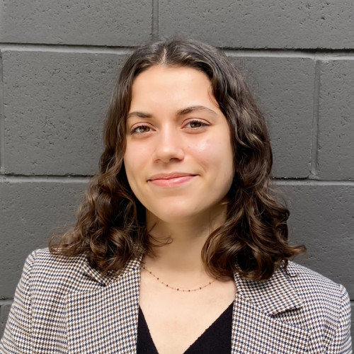 Emily - Prof de maths à Annecy - 20€/h - 2 élèves accompagnés