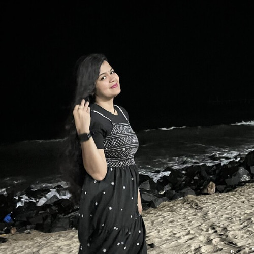 Rakhi - Maths teacher in Bengaluru - ₹400/h