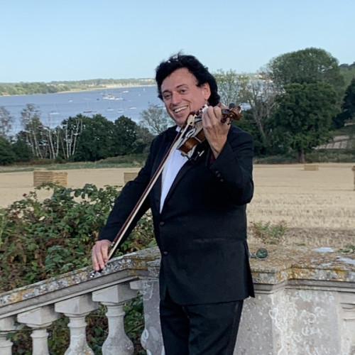 Andrew - Violin tutor - $80/h - 14 reviews