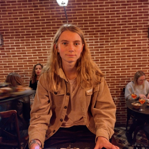 Emma - Prof d'aide aux devoirs à Briis-sous-Forges - 15€/h - 1 avis - 2 ...