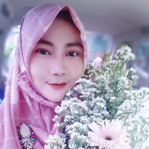 Anna - Guru bahasa inggris - 60607 Rp / jam