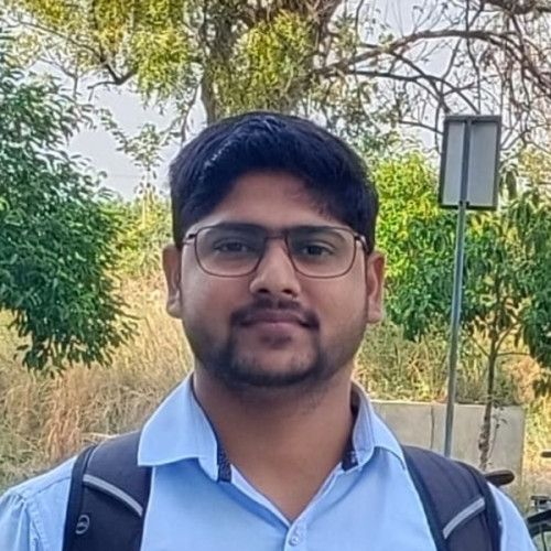 Abhinav - Maths tutor - 4£/h