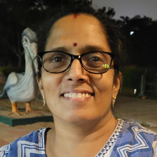 Deepa - Mathematics tutor - 9$/h