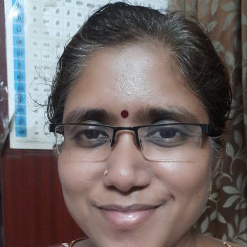 Yamini - Hindi teacher in Chennai - ₹500/h