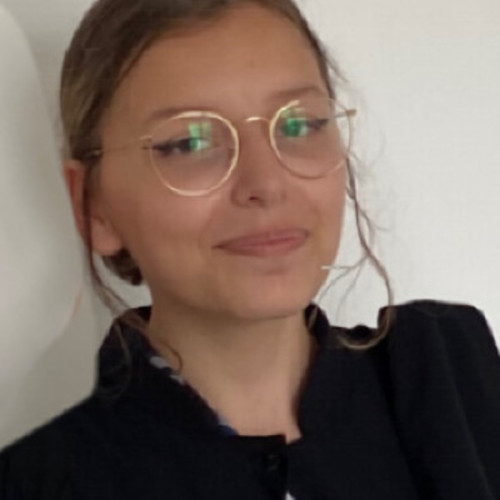 Danaé - Prof de droit à Paris - 20€/h - 5 élèves accompagnés