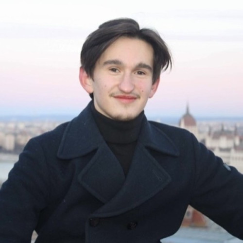 Arthur - Prof de français à Rouen - 11€/h