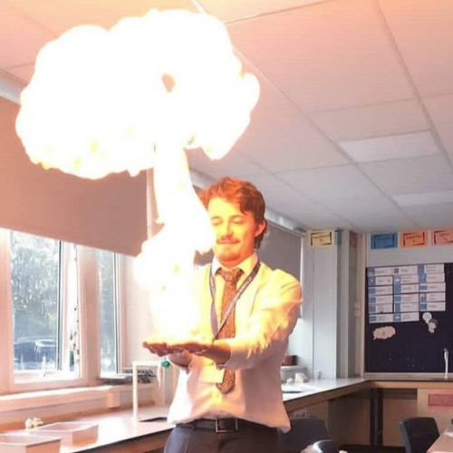 William - Physics tutor in London - 50£/h - 10 reviews