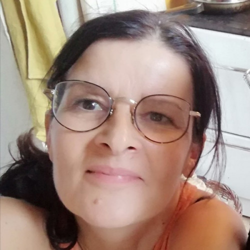 Juliette - Prof de couture à Perpignan - 22€/h - 3 avis - 7 élèves ...