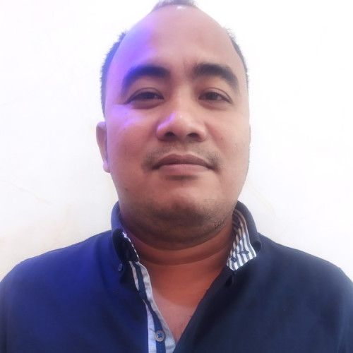 Andreas - Guru sejarah - 49728 Rp / jam