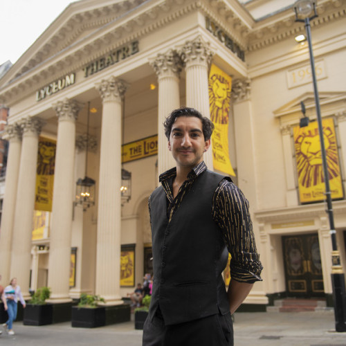 Phil - Acting teacher - ₹4724/h